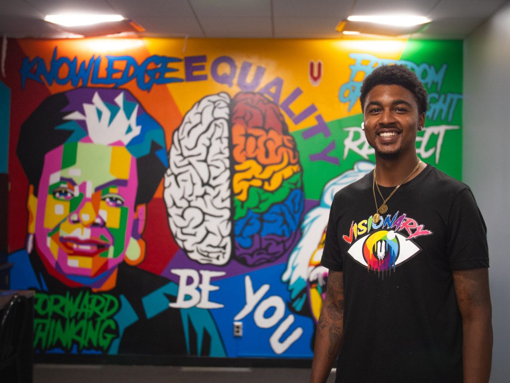 Vondel Bell's Latest Mural Celebrates Literary and Science Icons at ...