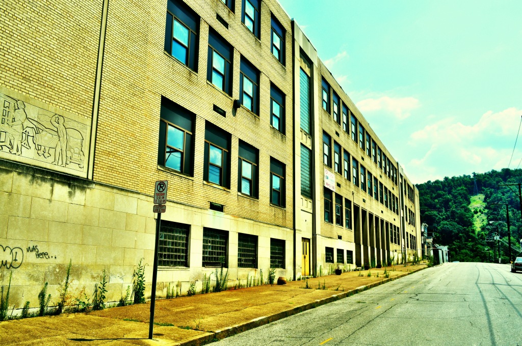 A Tour Through Clay School - Weelunk
