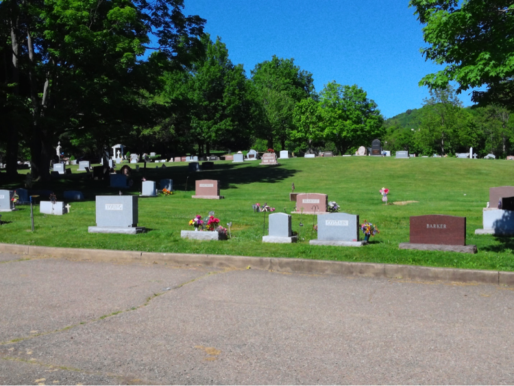 Inside Greenwood Cemetery - Weelunk