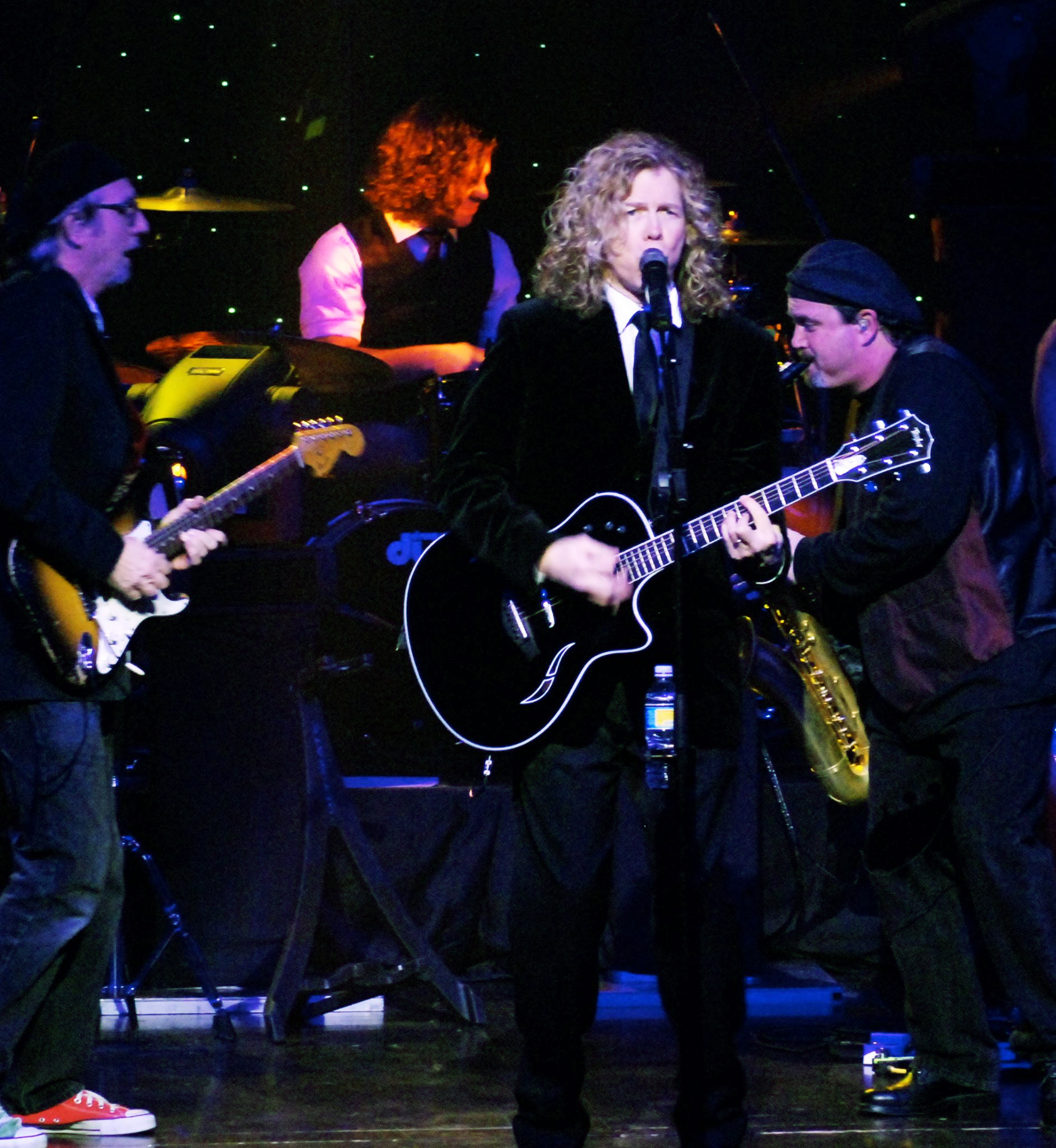 B.E. Taylor Christmas Star Shines On - Weelunk