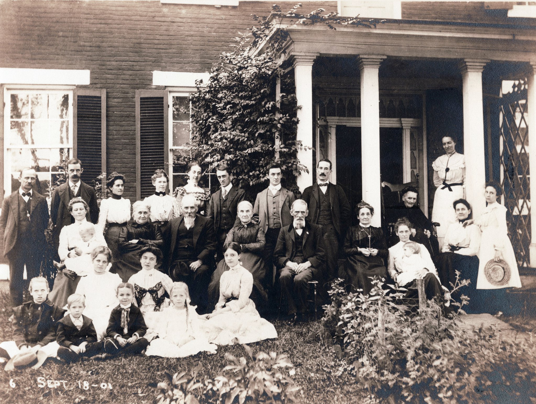 A River Runs Through It: The Thomas Family - Weelunk