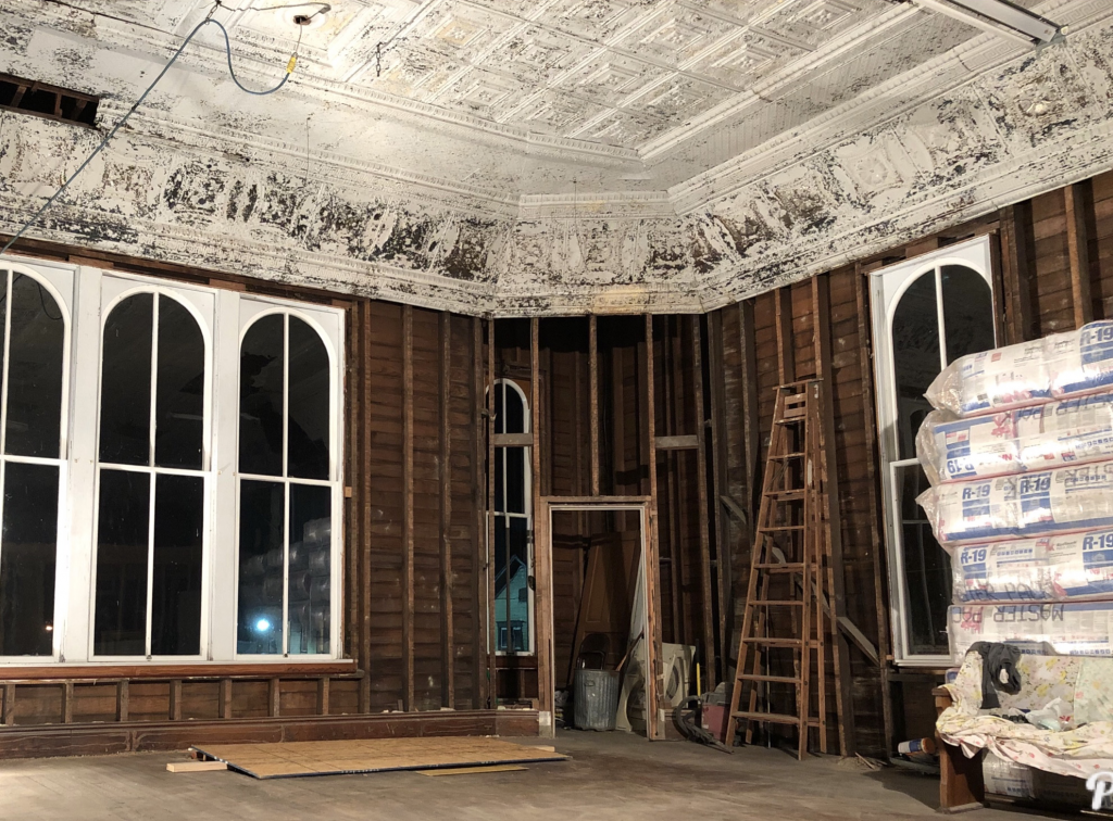 How One Couple Turned a $1 Church Into Their Dream Home - Weelunk