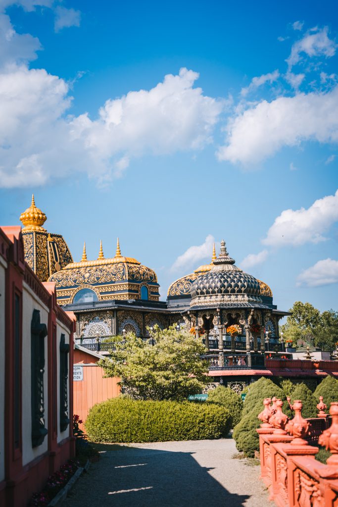 New Vrindaban: Home of the Palace of Gold - Weelunk