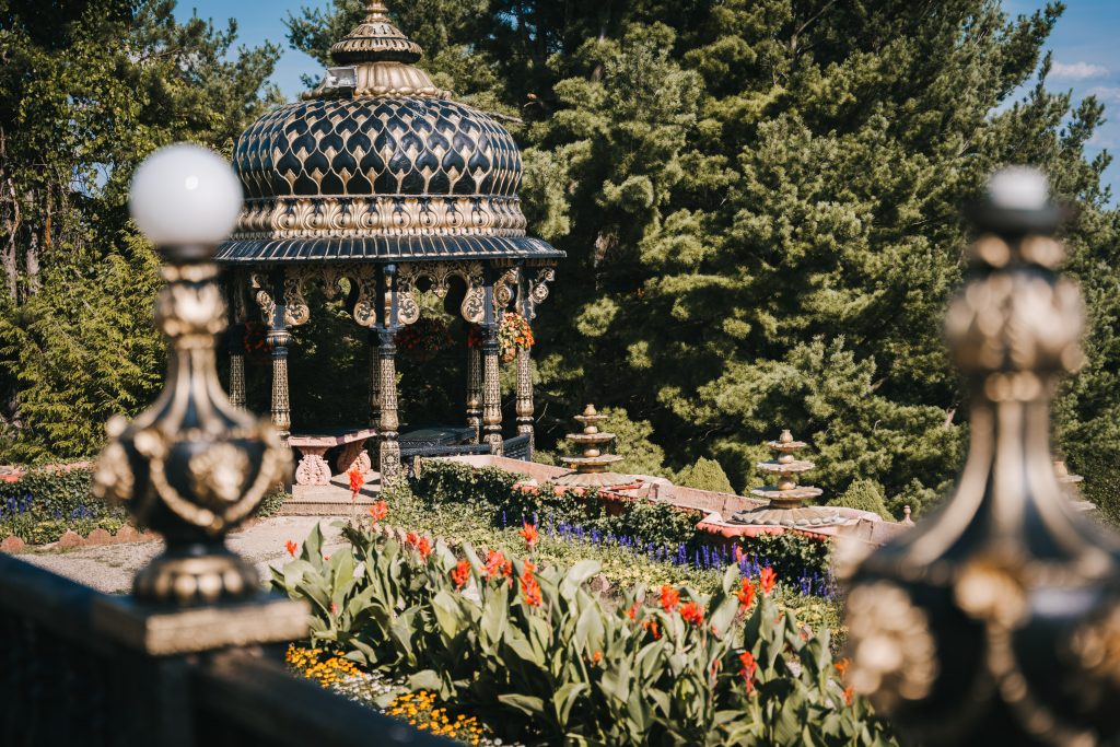 New Vrindaban: Home of the Palace of Gold - Weelunk