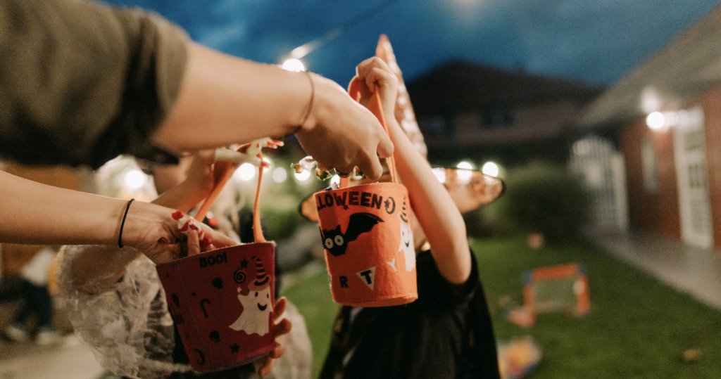 Kick Off Your Weekend with Halloween Family Fun! - Weelunk